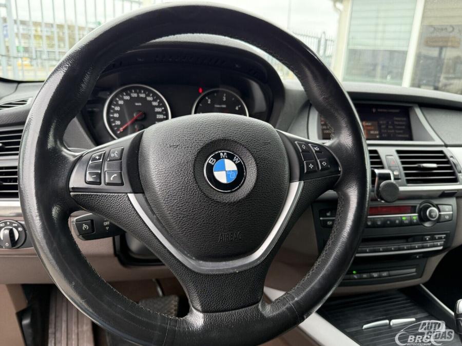 Белый БМВ Х5 2008 в Авиженяй, объемом двигателя 3.00 л и пробегом 371 тыс. км за 7500 €, фото 20 на AUTOMOTO.COM.LV