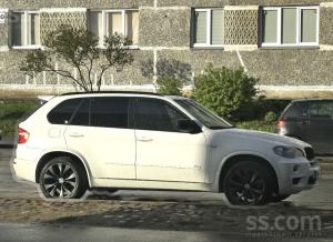 White BMW X5 2008 in Daugavpils, with an engine capacity of 3.00 L and mileage of 300 thousand km for 7250 €, photo 4 on AUTOMOTO.COM.LV