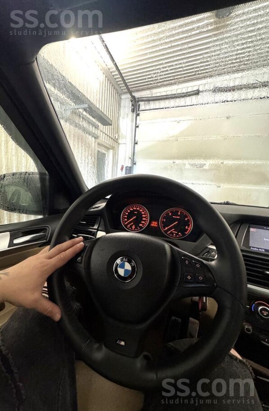 White BMW X5 2008 in Daugavpils, with an engine capacity of 3.00 L and mileage of 300 thousand km for 7250 €, photo 7 on AUTOMOTO.COM.LV
