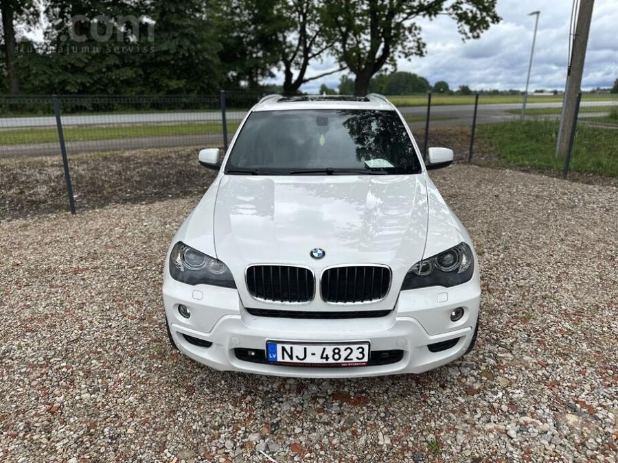 White BMW X5 2008 in Cesis, with an engine capacity of 3.00 L and mileage of 0 thousand km for 9900 €, photo 7 on AUTOMOTO.COM.LV