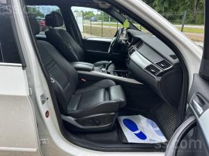 White BMW X5 2008 in Cesis, with an engine capacity of 3.00 L and mileage of 0 thousand km for 9900 €, photo 12 on AUTOMOTO.COM.LV