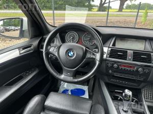 White BMW X5 2008 in Cesis, with an engine capacity of 3.00 L and mileage of 0 thousand km for 9900 €, photo 13 on AUTOMOTO.COM.LV