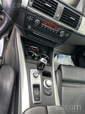 White BMW X5 2008 in Cesis, with an engine capacity of 3.00 L and mileage of 0 thousand km for 9900 €, photo 19 on AUTOMOTO.COM.LV
