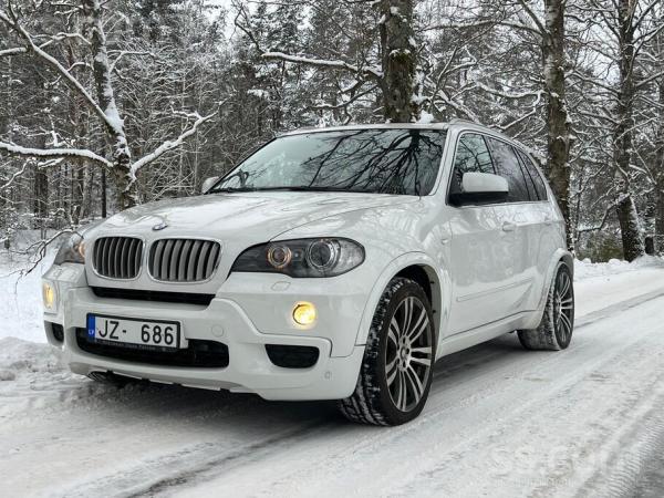 White BMW X5 2008 in Jekabpils, with an engine capacity of 4.80 L and mileage of 182 thousand km for 10000 €, photo 5 on AUTOMOTO.COM.LV