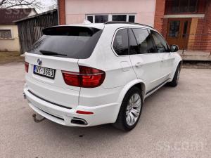 Белый БМВ Х5 2008 в Талси, объемом двигателя 3.00 л и пробегом 0 тыс. км за 9900 €, фото 3 на AUTOMOTO.COM.LV
