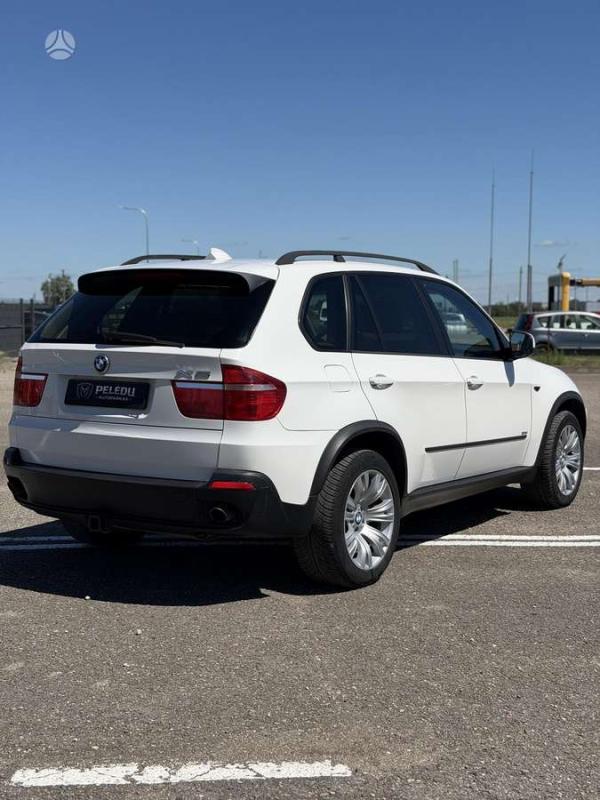 White BMW X5 2008 in Kedainiai, with an engine capacity of 3.00 L and mileage of 267 thousand km for 6400 €, photo 3 on AUTOMOTO.COM.LV