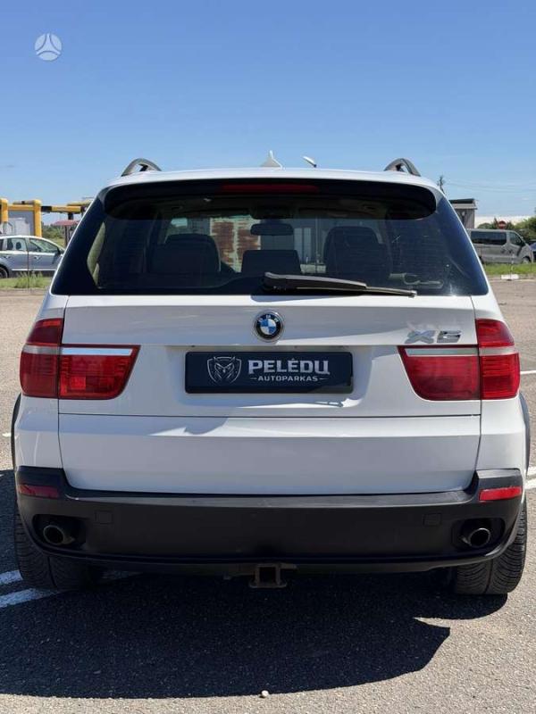 White BMW X5 2008 in Kedainiai, with an engine capacity of 3.00 L and mileage of 267 thousand km for 6400 €, photo 10 on AUTOMOTO.COM.LV