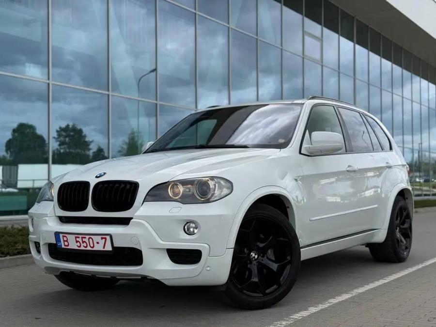 White BMW X5 2008 in Rezekne, with an engine capacity of 3.00 L and mileage of 248 thousand km for 12990 €, photo 3 on AUTOMOTO.COM.LV