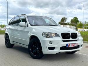 White BMW X5 2008 in Rezekne, with an engine capacity of 3.00 L and mileage of 248 thousand km for 12990 €, photo 4 on AUTOMOTO.COM.LV