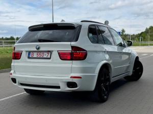White BMW X5 2008 in Rezekne, with an engine capacity of 3.00 L and mileage of 248 thousand km for 12990 €, photo 7 on AUTOMOTO.COM.LV