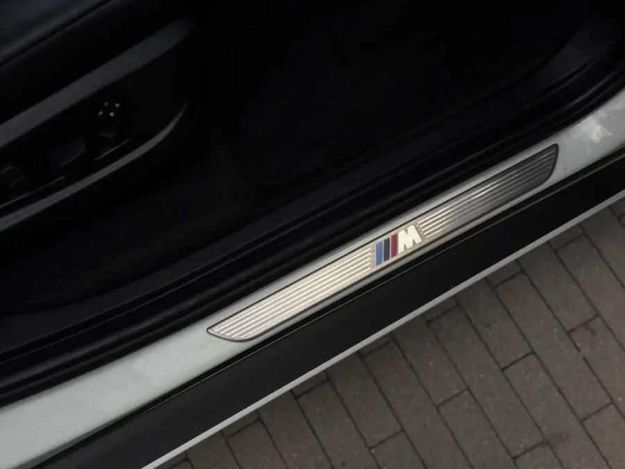 White BMW X5 2008 in Rezekne, with an engine capacity of 3.00 L and mileage of 248 thousand km for 12990 €, photo 13 on AUTOMOTO.COM.LV