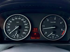 White BMW X5 2008 in Rezekne, with an engine capacity of 3.00 L and mileage of 248 thousand km for 12990 €, photo 25 on AUTOMOTO.COM.LV
