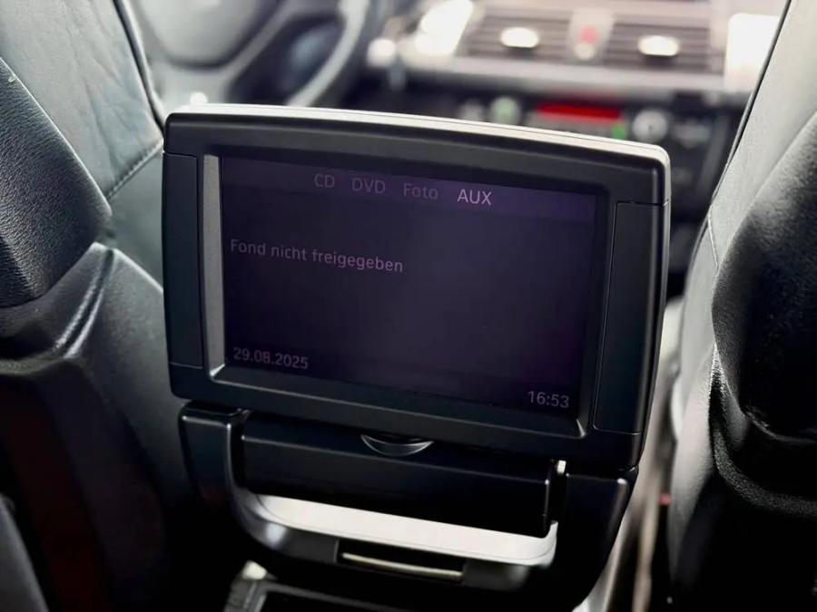 White BMW X5 2008 in Rezekne, with an engine capacity of 3.00 L and mileage of 248 thousand km for 12990 €, photo 29 on AUTOMOTO.COM.LV