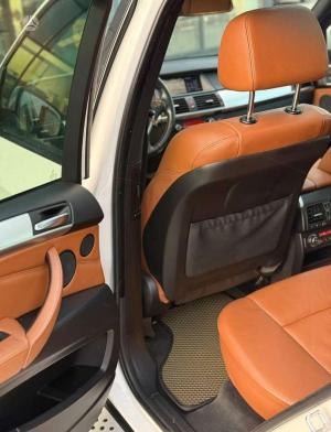 White BMW X5 2008 in Klaipeda, with an engine capacity of 2.99 L and mileage of 288 thousand km for 9700 €, photo 23 on AUTOMOTO.COM.LV