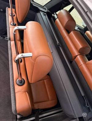 White BMW X5 2008 in Klaipeda, with an engine capacity of 2.99 L and mileage of 288 thousand km for 9700 €, photo 27 on AUTOMOTO.COM.LV