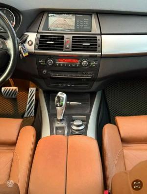 Balts BMW X5 2008 Klaipėda, ar dzinēja tilpumu 2.99 L un nobraukumu 288 tūkst. km par 9700 €, foto 17 vietnē AUTOMOTO.COM.LV