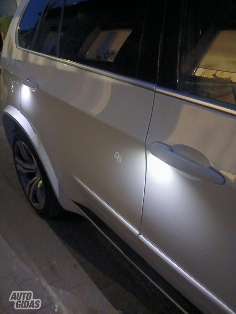 Balts BMW X5 2008 Tauragė, ar dzinēja tilpumu 3.50 L un nobraukumu 277 tūkst. km par 8450 €, foto 11 vietnē AUTOMOTO.COM.LV