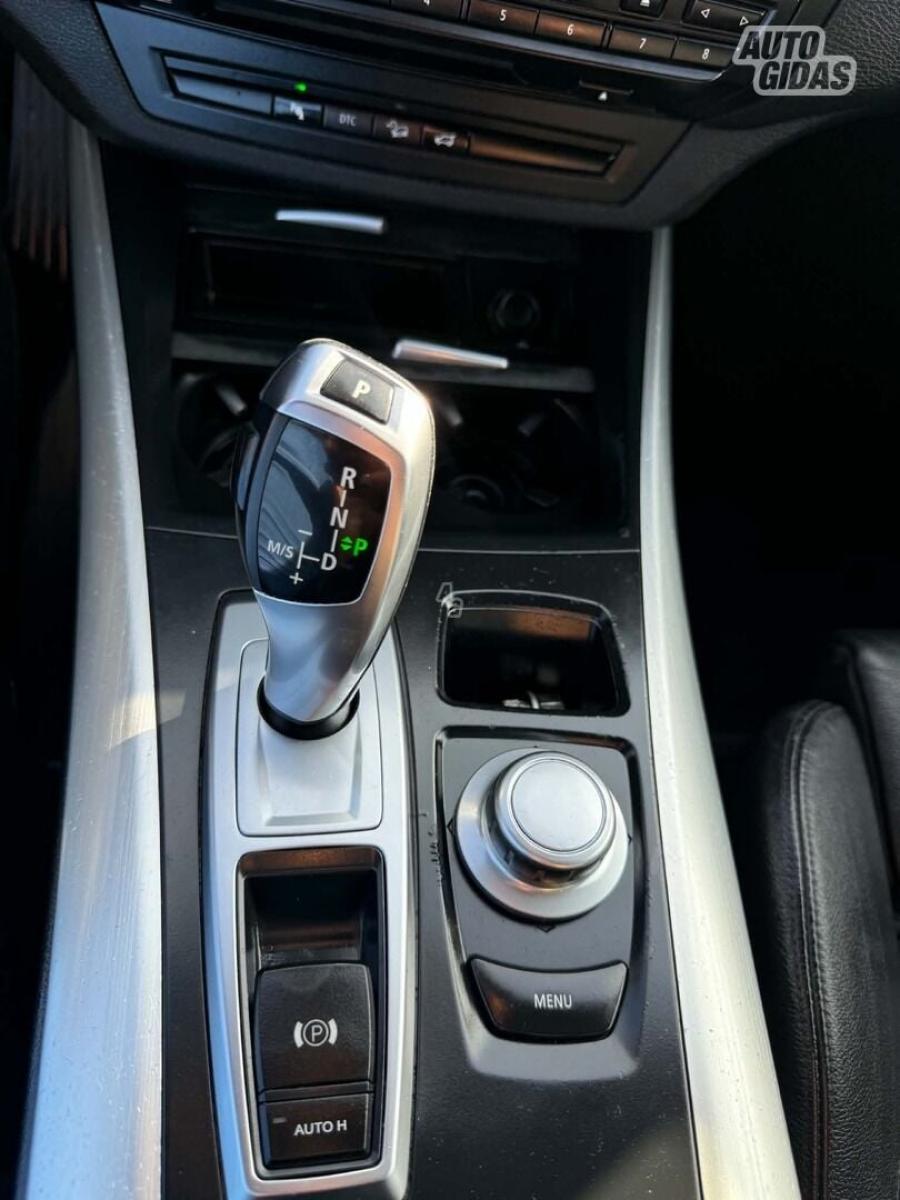 White BMW X5 2008 in Taurage, with an engine capacity of 3.50 L and mileage of 277 thousand km for 8450 €, photo 17 on AUTOMOTO.COM.LV