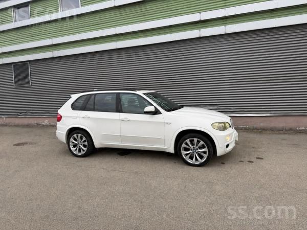 Balts BMW X5 2008 Rīga, ar dzinēja tilpumu 3.00 L un nobraukumu 244 tūkst. km par 8299 €, foto 2 vietnē AUTOMOTO.COM.LV