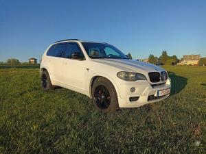 Balts BMW X5 2008 Šauļi, ar dzinēja tilpumu 2.99 L un nobraukumu 313 tūkst. km par 8500 €, foto 6 vietnē AUTOMOTO.COM.LV