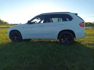 Balts BMW X5 2008 Šauļi, ar dzinēja tilpumu 2.99 L un nobraukumu 313 tūkst. km par 8500 €, foto 8 vietnē AUTOMOTO.COM.LV