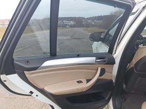 Balts BMW X5 2008 Šauļi, ar dzinēja tilpumu 2.99 L un nobraukumu 313 tūkst. km par 8500 €, foto 21 vietnē AUTOMOTO.COM.LV