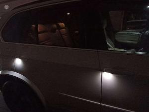 Balts BMW X5 2008 Šauļi, ar dzinēja tilpumu 2.99 L un nobraukumu 313 tūkst. km par 8500 €, foto 25 vietnē AUTOMOTO.COM.LV