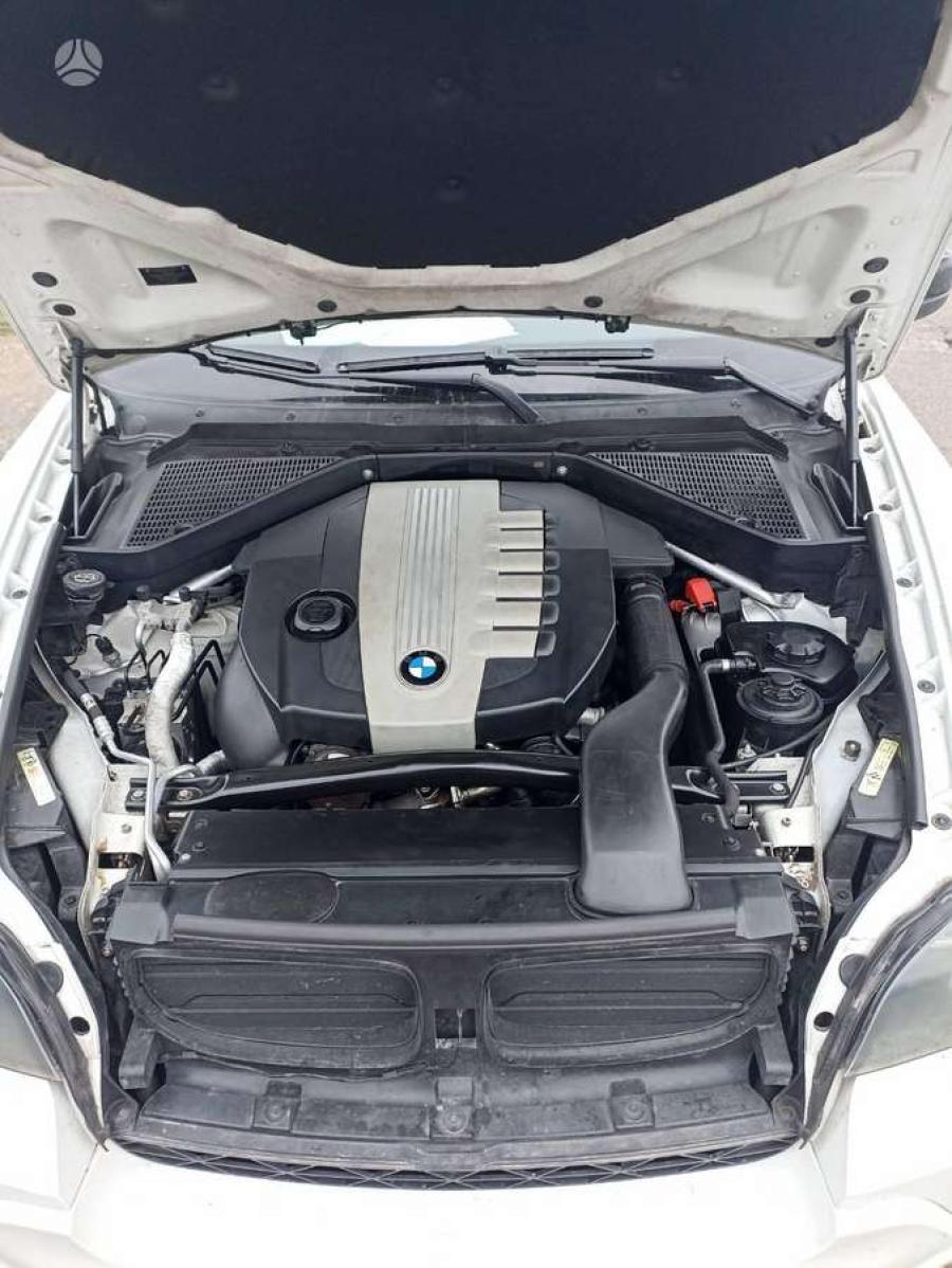 Balts BMW X5 2008 Šauļi, ar dzinēja tilpumu 2.99 L un nobraukumu 313 tūkst. km par 8500 €, foto 27 vietnē AUTOMOTO.COM.LV