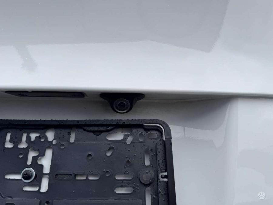 White BMW X5 2008 in Telschi, with an engine capacity of 2.99 L and mileage of 264 thousand km for 9700 €, photo 15 on AUTOMOTO.COM.LV