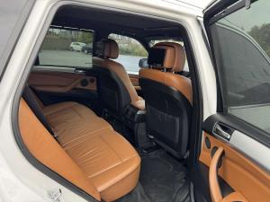 White BMW X5 2008 in Telschi, with an engine capacity of 2.99 L and mileage of 264 thousand km for 9700 €, photo 24 on AUTOMOTO.COM.LV