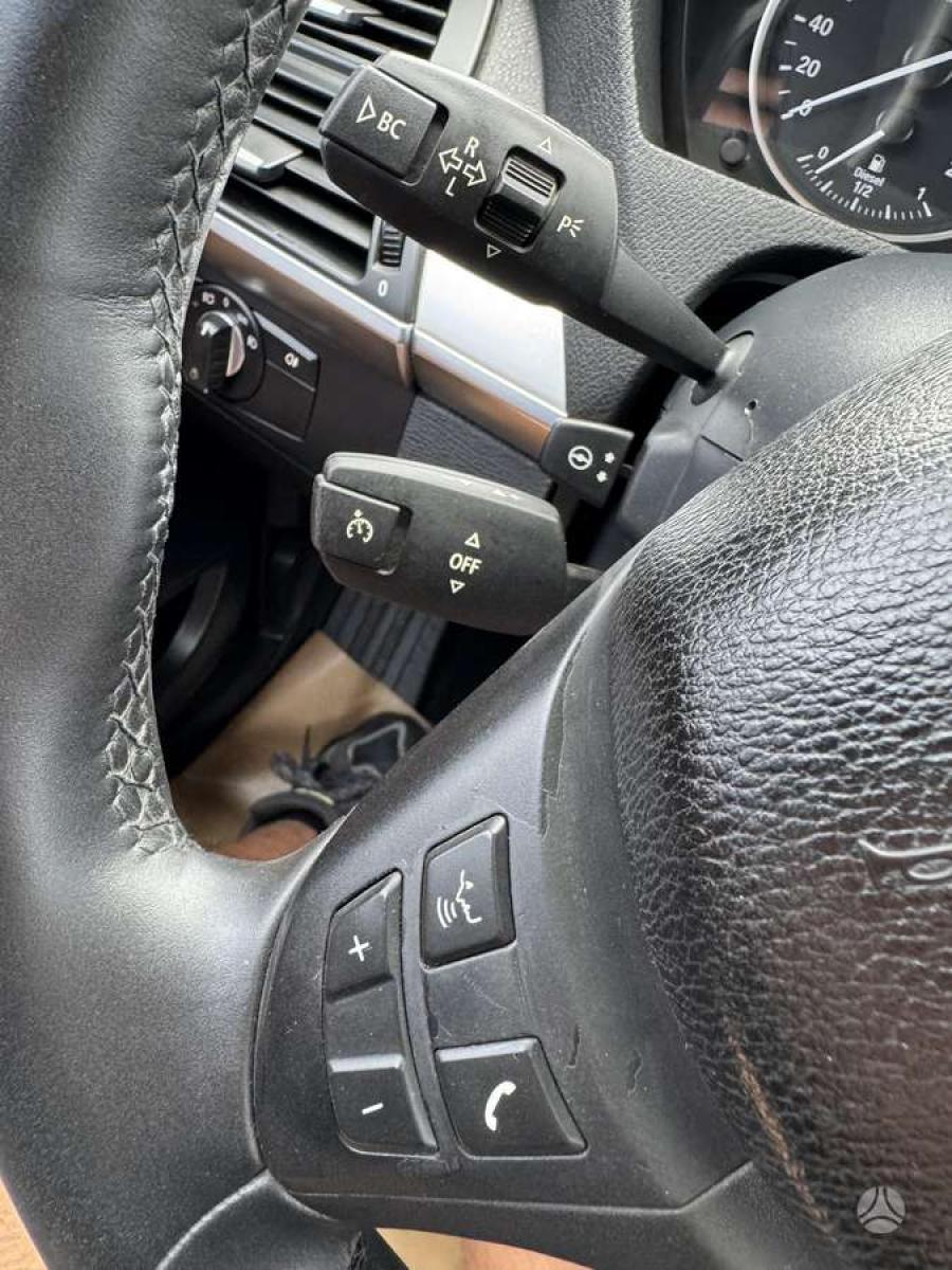 White BMW X5 2008 in Telschi, with an engine capacity of 2.99 L and mileage of 264 thousand km for 9700 €, photo 36 on AUTOMOTO.COM.LV