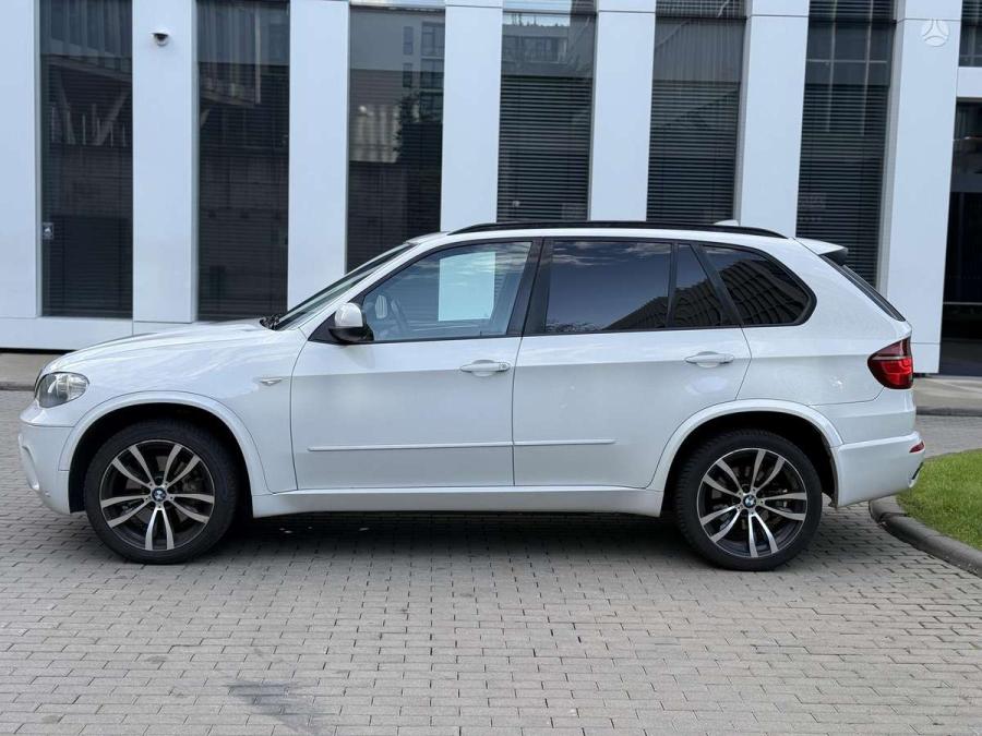 White BMW X5 2008 in Vilnius, with an engine capacity of 3.00 L and mileage of 336 thousand km for 11500 €, photo 4 on AUTOMOTO.COM.LV