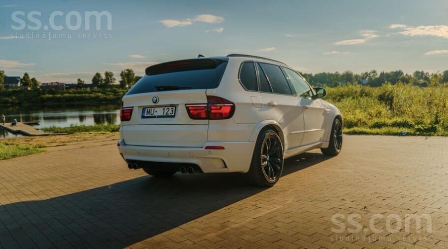 Balts BMW X5 2008 Daugavpils, ar dzinēja tilpumu 3.00 L un nobraukumu 362 tūkst. km par 11950 €, foto 5 vietnē AUTOMOTO.COM.LV