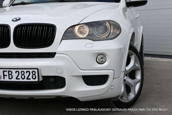 White BMW X5 2008 in Kretinga, with an engine capacity of 2.99 L and mileage of 352 thousand km for 9399 €, photo 6 on AUTOMOTO.COM.LV