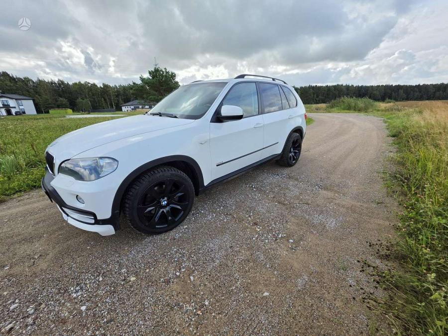 Balts BMW X5 2008 Kretinga, ar dzinēja tilpumu 3.00 L un nobraukumu 241 tūkst. km par 8300 €, foto 3 vietnē AUTOMOTO.COM.LV