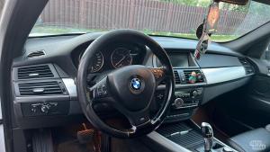 White BMW X5 2008 in Kaunas, with an engine capacity of 3.00 L and mileage of 350 thousand km for 8000 €, photo 19 on AUTOMOTO.COM.LV