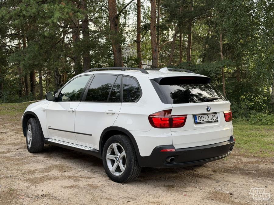 White BMW X5 2008 in Riga, with an engine capacity of 3.00 L and mileage of 274 thousand km for 9500 €, photo 7 on AUTOMOTO.COM.LV