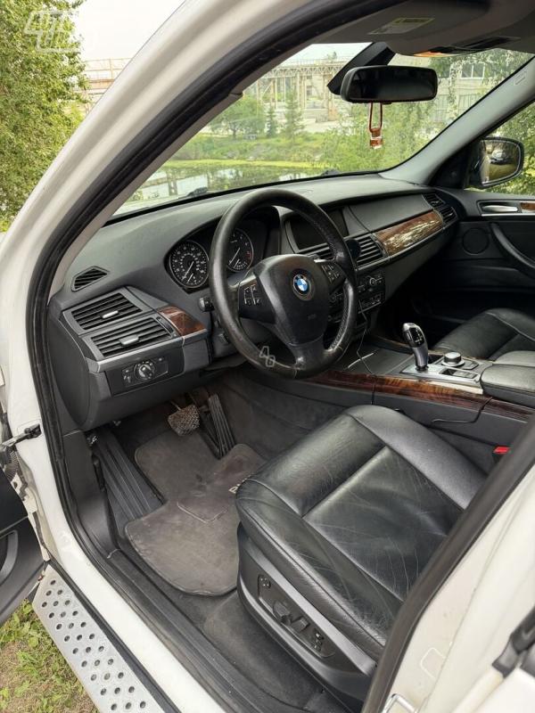 Balts BMW X5 2008 Rīga, ar dzinēja tilpumu 3.00 L un nobraukumu 274 tūkst. km par 9500 €, foto 10 vietnē AUTOMOTO.COM.LV