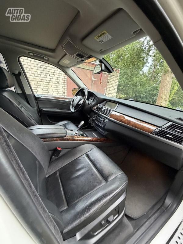Balts BMW X5 2008 Rīga, ar dzinēja tilpumu 3.00 L un nobraukumu 274 tūkst. km par 9500 €, foto 11 vietnē AUTOMOTO.COM.LV