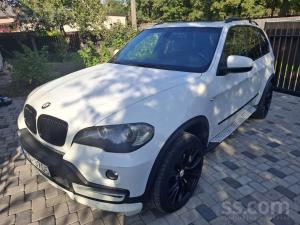 BMW X5 2008 in Riga on AUTOMOTO.COM.LV White BMW X5 2008 in Riga, with an engine capacity of 3.00 L and mileage of 306 thousand km for 9000 €, photo 1 on AUTOMOTO.COM.LV