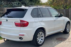 Balts BMW X5 2009 Rīga, ar dzinēja tilpumu 3.00 L un nobraukumu 355 tūkst. km par 9500 €, foto 2 vietnē AUTOMOTO.COM.LV