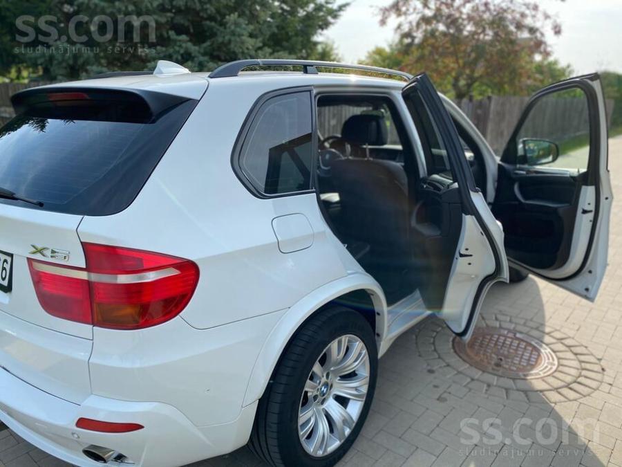 Balts BMW X5 2009 Rīga, ar dzinēja tilpumu 3.00 L un nobraukumu 355 tūkst. km par 9500 €, foto 5 vietnē AUTOMOTO.COM.LV