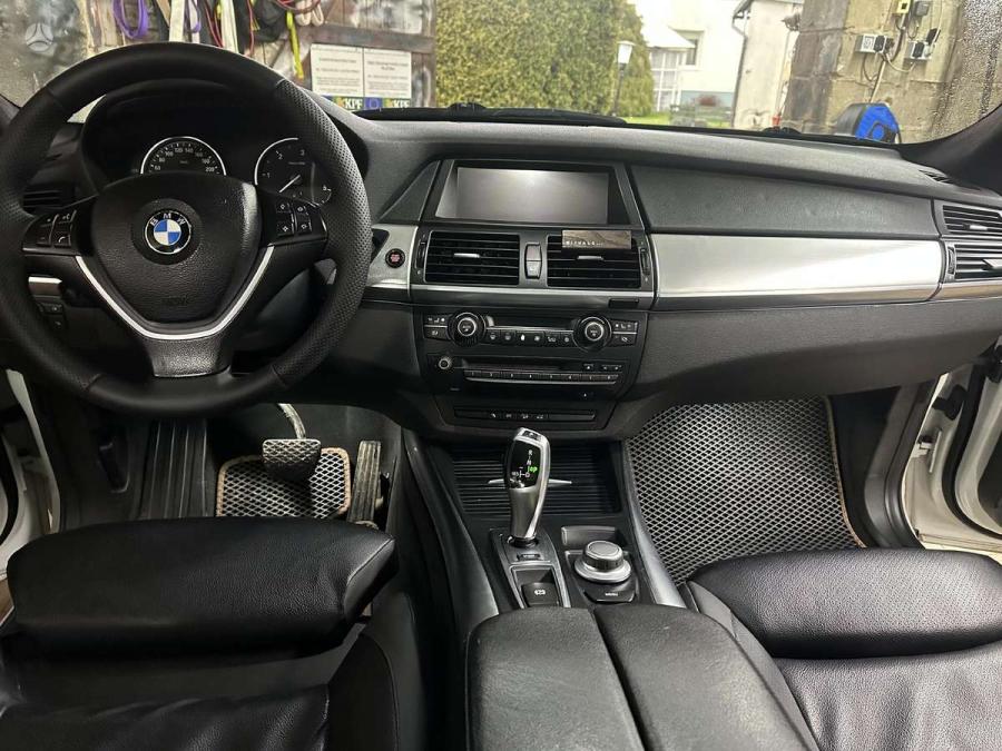 Balts BMW X5 2009 Pagėgiai, ar dzinēja tilpumu 2.99 L un nobraukumu 305 tūkst. km par 12300 €, foto 11 vietnē AUTOMOTO.COM.LV