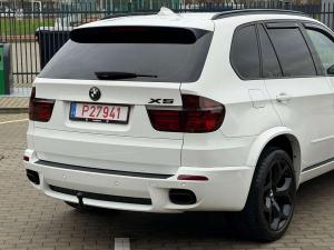 White BMW X5 2009 in Jonava, with an engine capacity of 2.99 L and mileage of 304 thousand km for 9900 €, photo 5 on AUTOMOTO.COM.LV