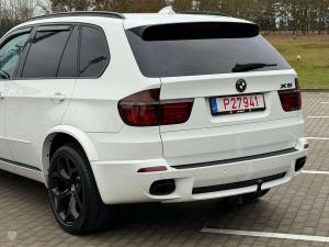 White BMW X5 2009 in Jonava, with an engine capacity of 2.99 L and mileage of 304 thousand km for 9900 €, photo 11 on AUTOMOTO.COM.LV