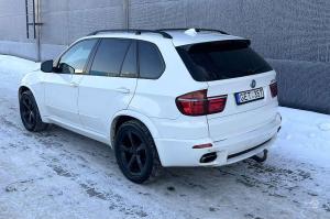 Balts BMW X5 2009 Viļņa, ar dzinēja tilpumu 2.99 L un nobraukumu 294 tūkst. km par 8500 €, foto 6 vietnē AUTOMOTO.COM.LV
