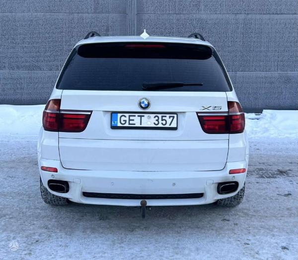 Balts BMW X5 2009 Viļņa, ar dzinēja tilpumu 2.99 L un nobraukumu 294 tūkst. km par 8500 €, foto 7 vietnē AUTOMOTO.COM.LV