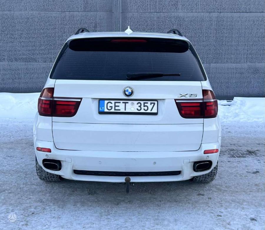 Balts BMW X5 2009 Viļņa, ar dzinēja tilpumu 2.99 L un nobraukumu 294 tūkst. km par 8500 €, foto 7 vietnē AUTOMOTO.COM.LV