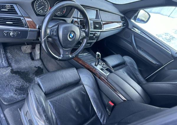 Balts BMW X5 2009 Viļņa, ar dzinēja tilpumu 2.99 L un nobraukumu 294 tūkst. km par 8500 €, foto 10 vietnē AUTOMOTO.COM.LV