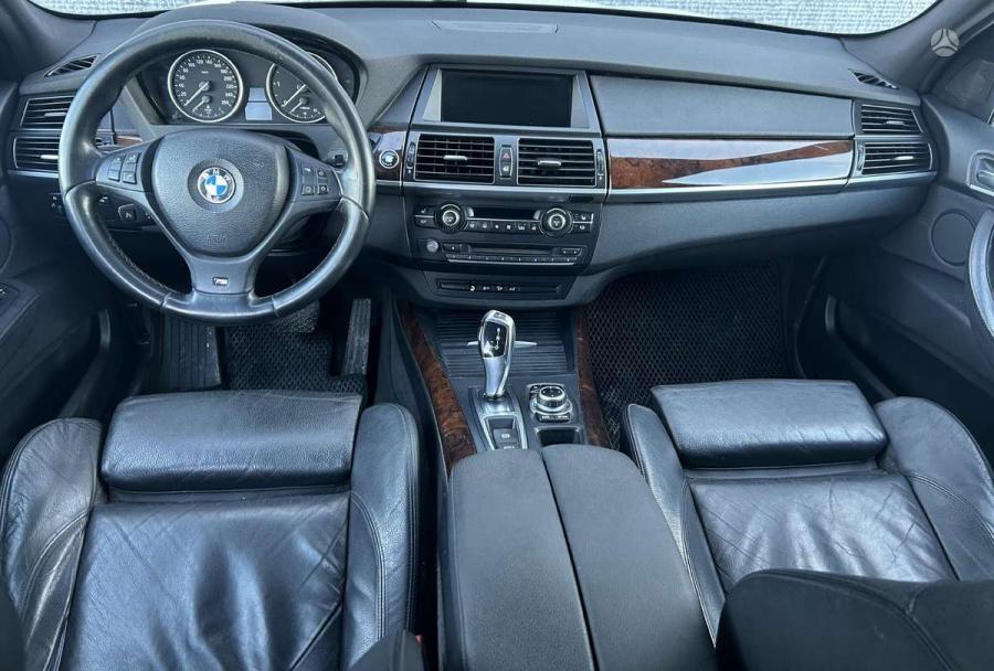 Balts BMW X5 2009 Viļņa, ar dzinēja tilpumu 2.99 L un nobraukumu 294 tūkst. km par 8500 €, foto 11 vietnē AUTOMOTO.COM.LV
